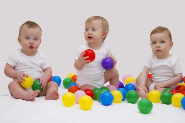 Getting Out The Door With Triplets | Triple The Challenge | Twinfo